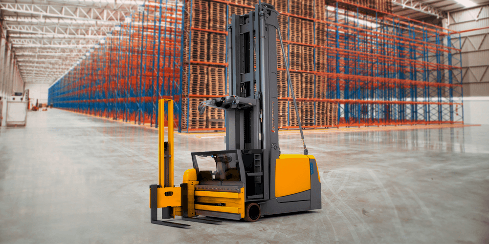 Nova empilhadeira trilateral traz agilidade e alta tecnologia para ...